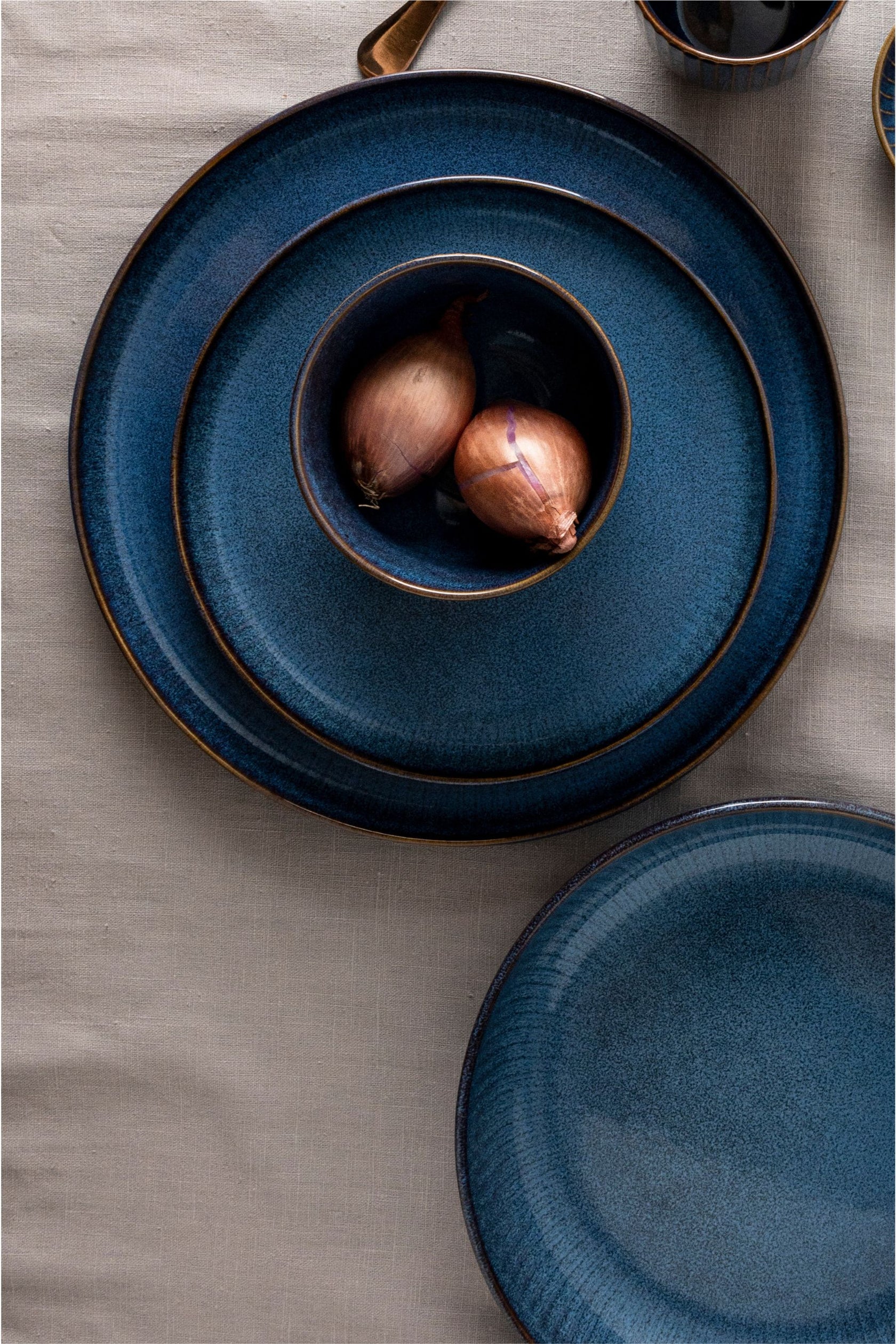 The Sapphire Collection – Dutch Rose Amsterdam