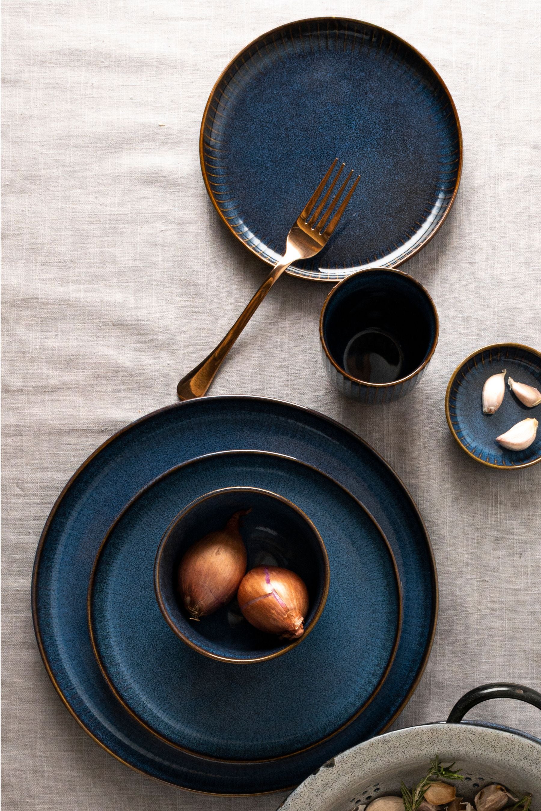 Sapphire plate blue, Ø 28 cm – Dutch Rose Amsterdam